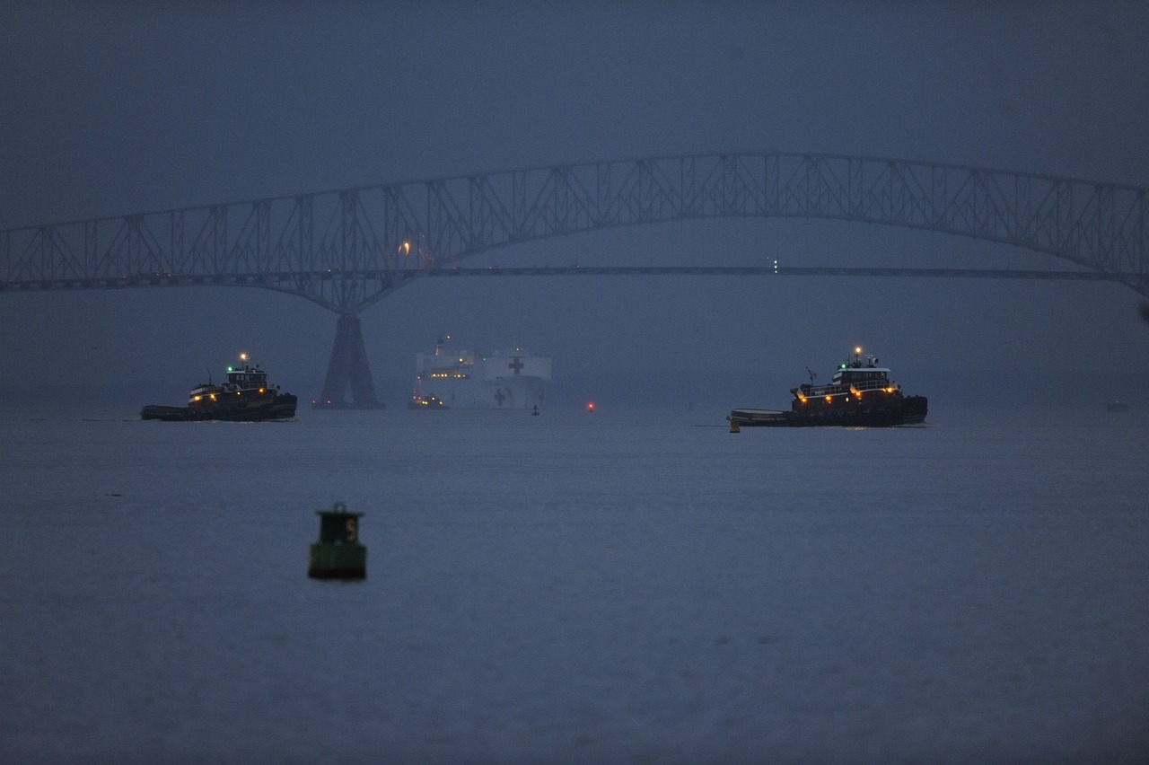 Navy Dives into Crisis: Bridge Wreckage Reveals Fatal Flaws - American ...